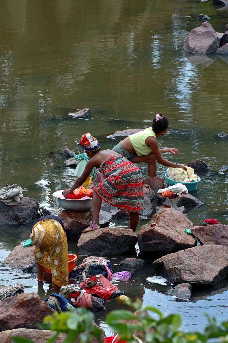 F MAD22 Mananara YA - Kikaphoto