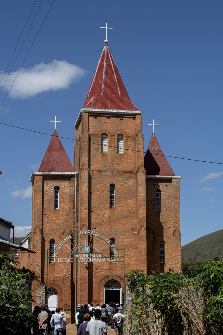 W MAD15 Fiangonana Loterana Malagasy YA - Kika